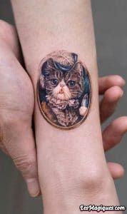 50 Tatouages De Chat Pour Immortaliser Votre Compagnon